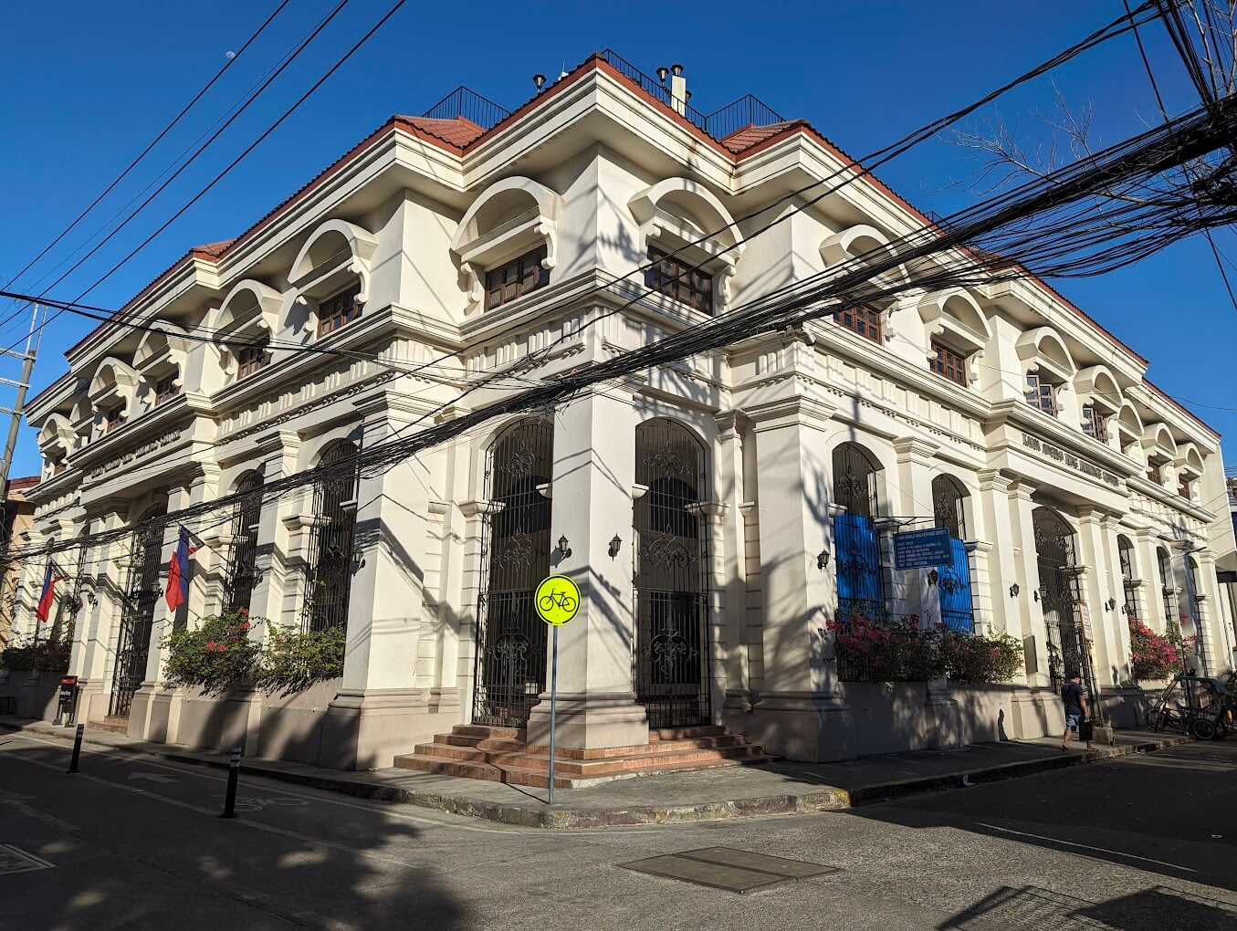 Bahay Tsinoy - AuroraBox