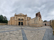 Basilica Cathedral of Santa María la Menor | Entrance Fee, Opening ...