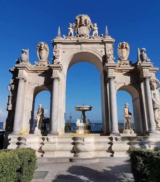 Naples Scenic Shoreline and Castles Tour | ForeverVacation