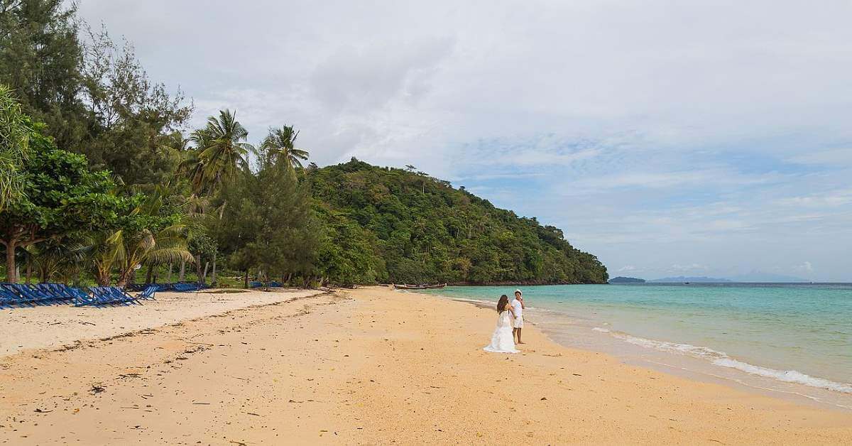 Loh Moo Dee Beach | Entrance Fee, Opening Hours & More
