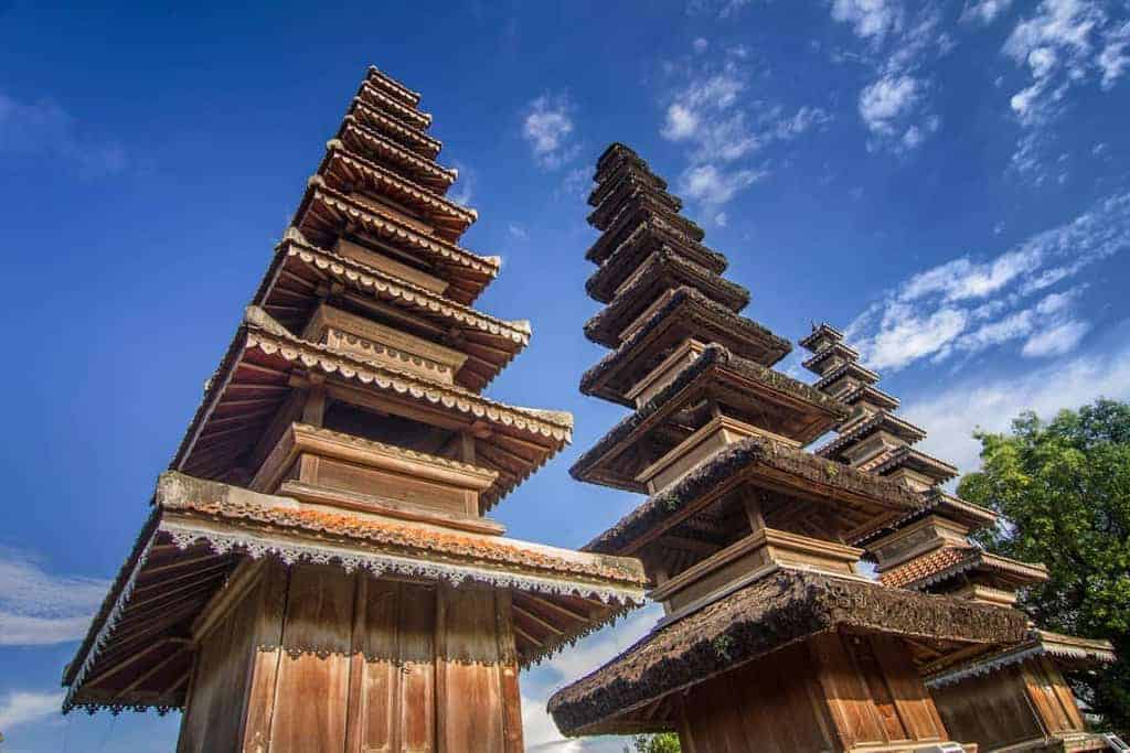 Pura Meru | Entrance Fee, Opening Hours & More