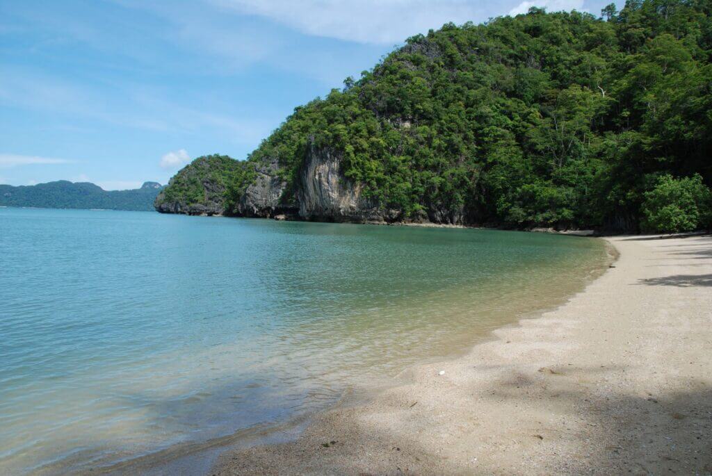 Tanjung Rhu beach | Entrance Fee, Opening Hours & More