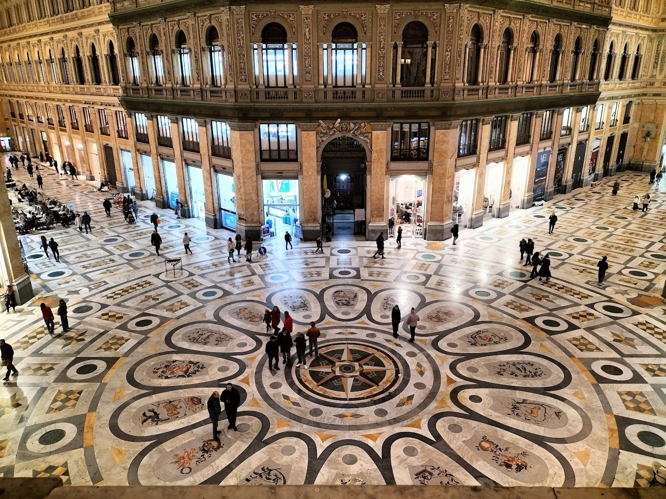 Naples Classic Landmarks Tour | ForeverVacation