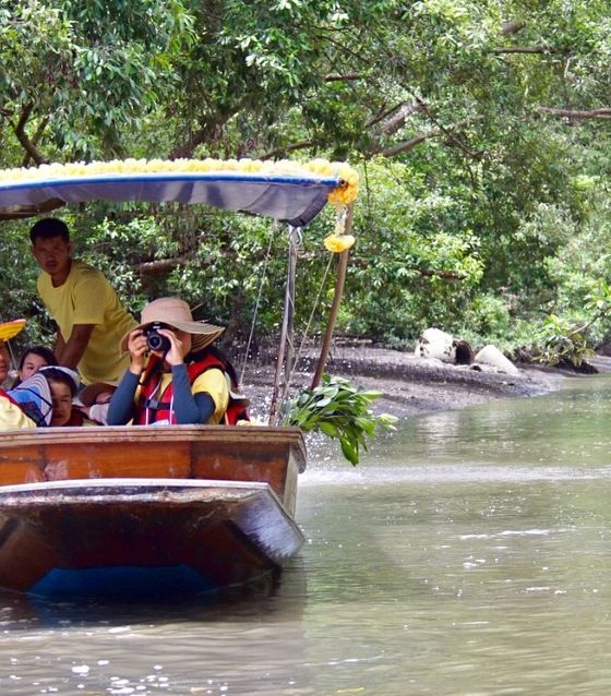 Bangkok Oyster Farm & Monkey Tour | Private Oyster Farm & Monkey Tour