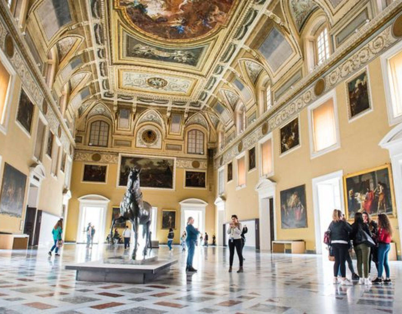 Naples Classic Landmarks Tour | ForeverVacation