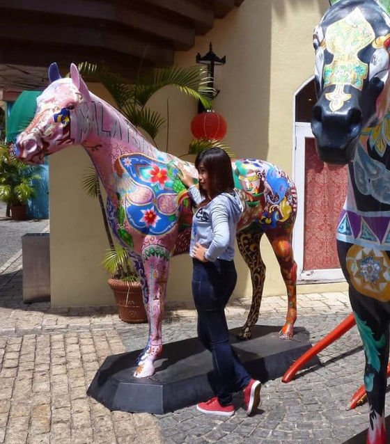 Kuala Lumpur Colmar Tropicale French Village and Chin Swee Cave Temple ...