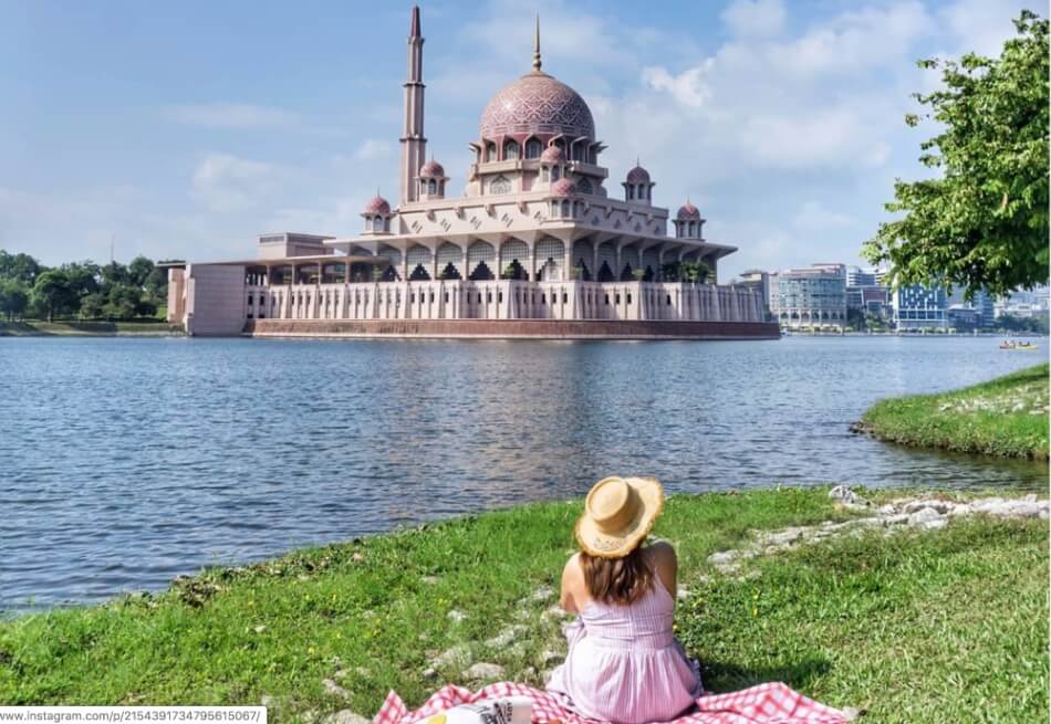 Famous Malacca Instagram Day Tour - ForeverVacation
