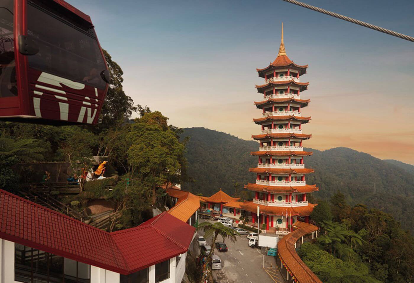 Kuala Lumpur Colmar Tropicale French Village and Chin Swee Cave Temple ...